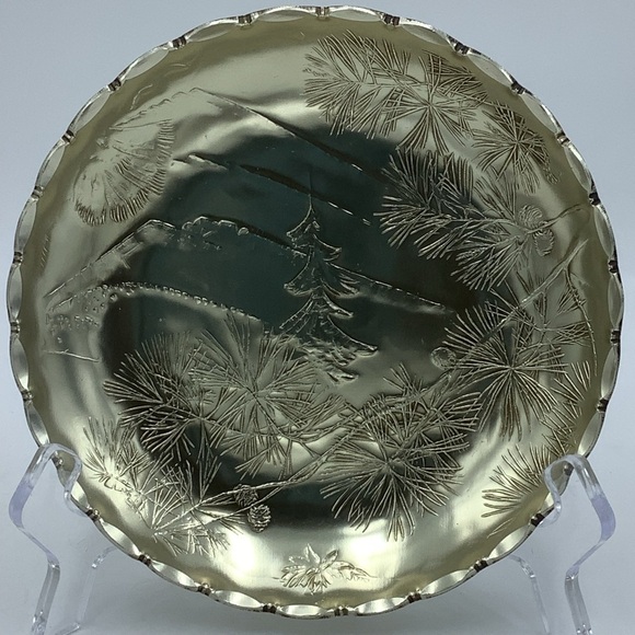 Arthur Armour | Accents | Vintage Arthur Armour Embossed Mountain And ...